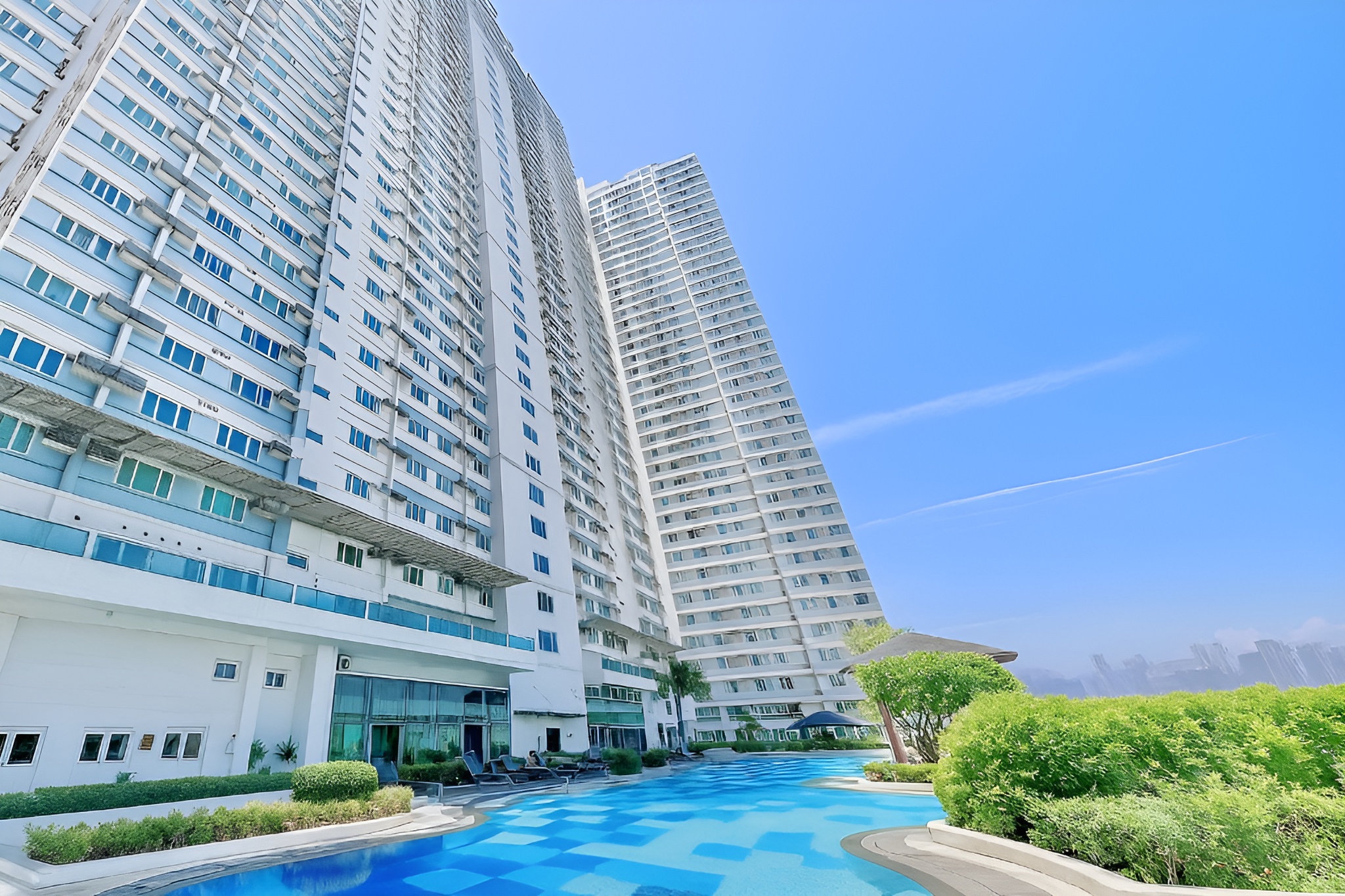 Top Realty | 2BR Condo for Sale at The Beacon Makati City